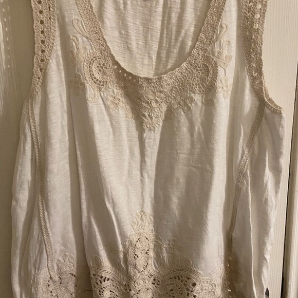 Democracy | Tops | Democracy Cream Embellished Sleeveless Tank Top ...